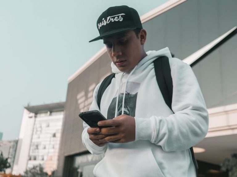 Rayser: De volantero a Director Creativo de Artistas Internacionales ...