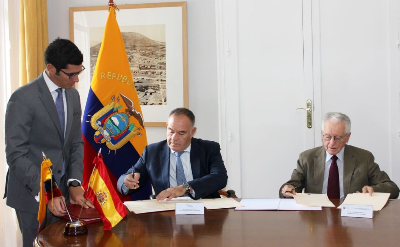 La Embajada de Ecuador en España y Planeta Formación y Universidades ...